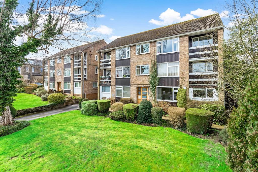 Marlborough Court, Menston LS29 3 bed apartment - £184,950