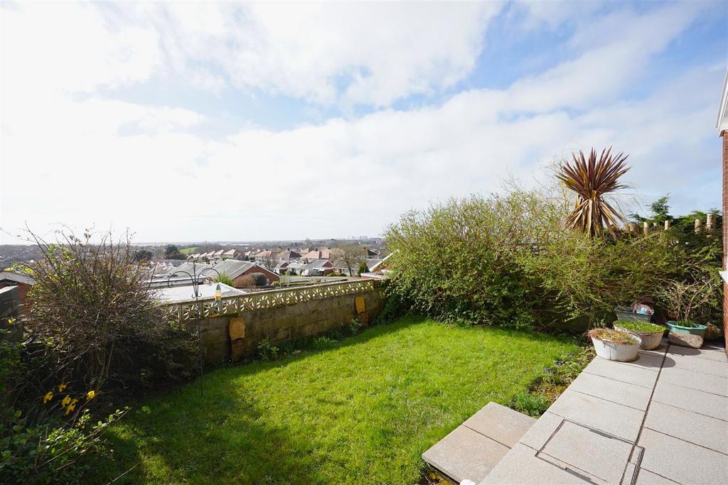 Chestnut Walk, Barrow-In-Furness 3 bed semi-detached house - £230,000