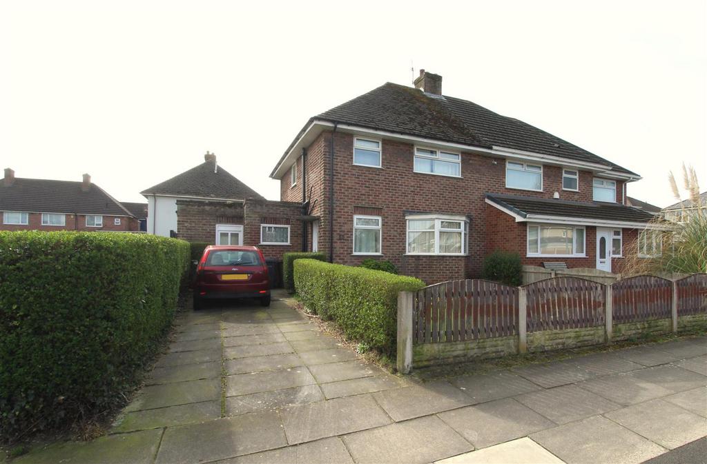 Lincoln Drive, Liverpool L10 3 bed semi-detached house - £170,000