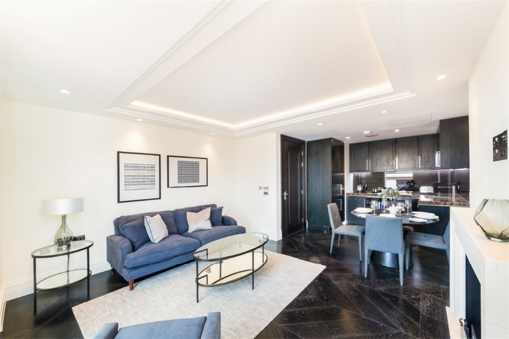 Wren House, 190 Strand, WC2R 1 bed apartment - £4,300 pcm (£992 pw)
