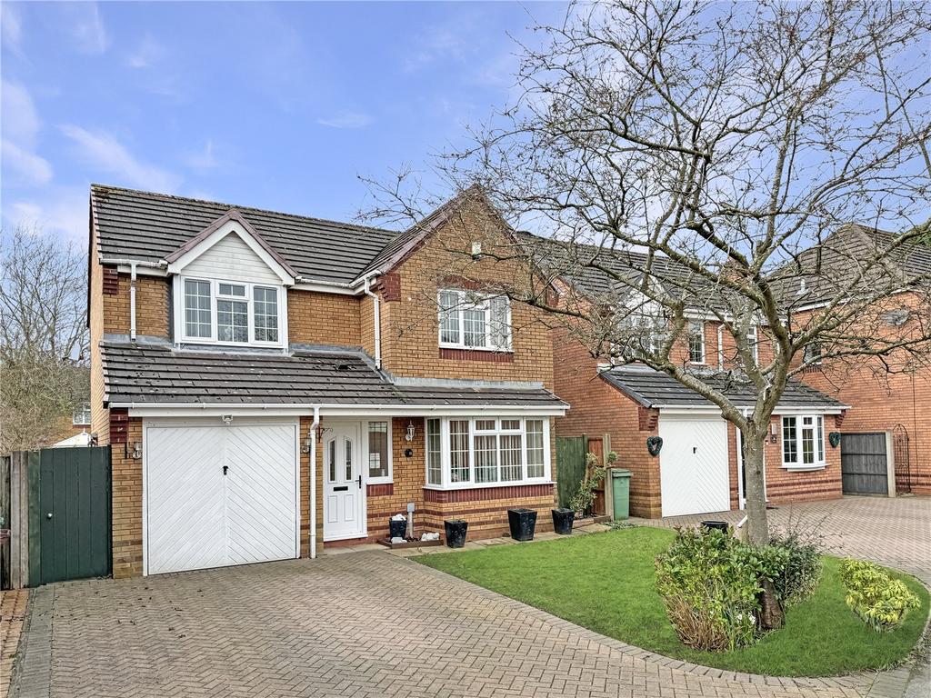 Kingscroft, Wimblebury... 4 bed detached house - £335,000
