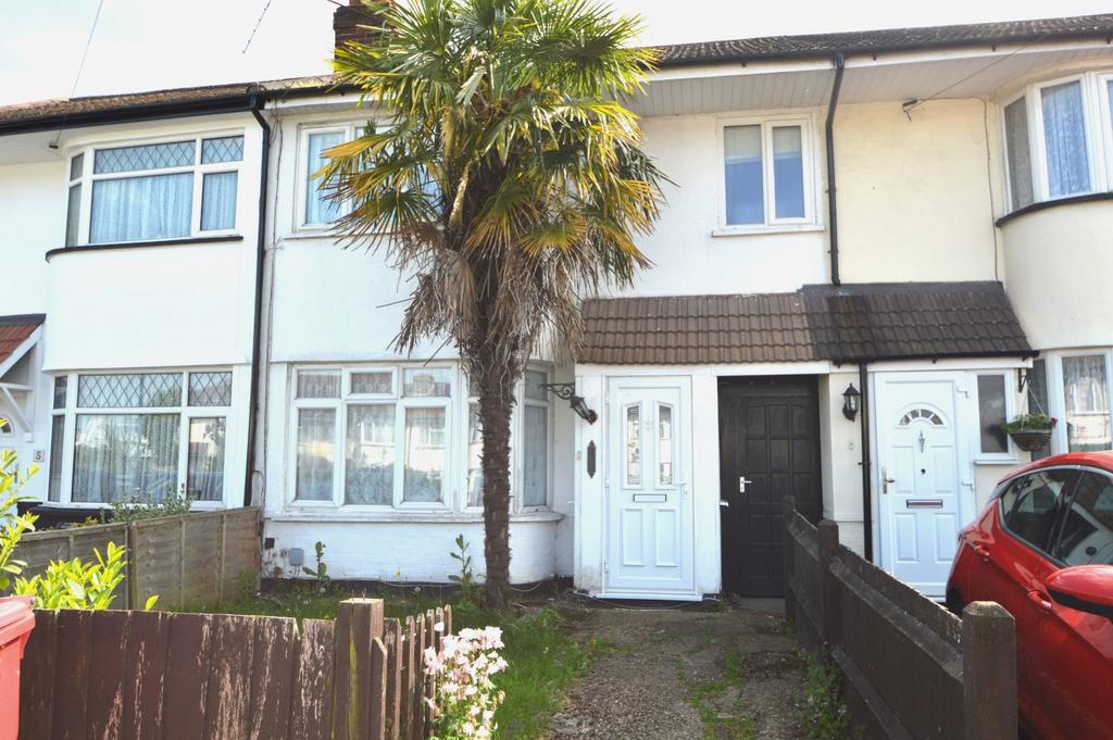 Oakfield Avenue, Slough, Berkshire, SL1 3 bed terraced house - £1,900 ...