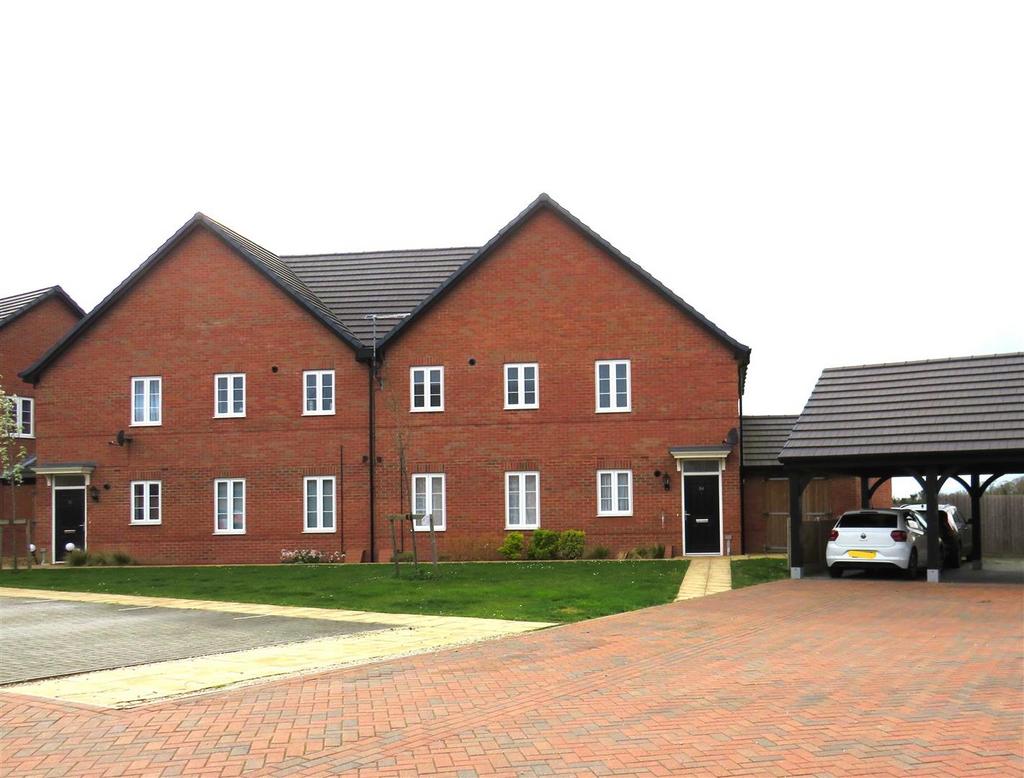 Larkinson Avenue, Biggleswade SG18 0RF 2 bed apartment - £85,750