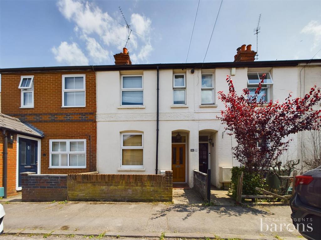 Queens Road, Basingstoke RG21 2 bed terraced house - £290,000