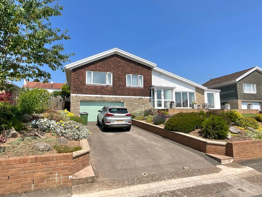 Edge Hill, Cwmbran NP44 4 bed detached house for sale - £575,000