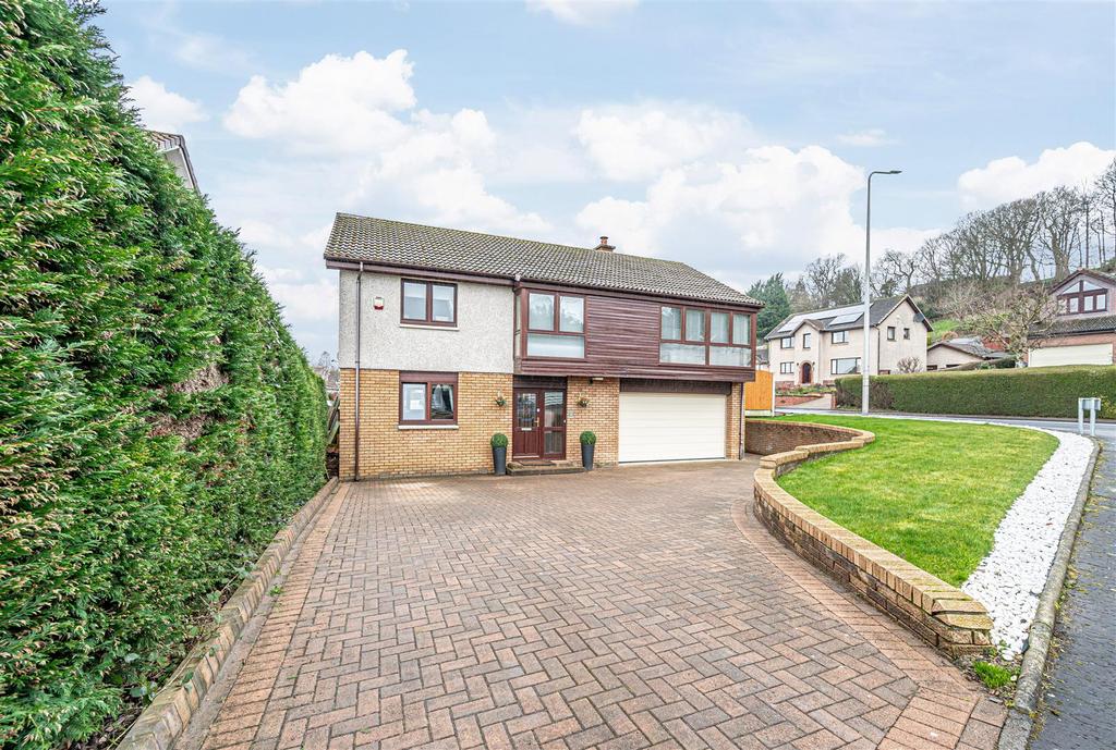 11 Lyne Grove, Crossford, KY12 8YB 4 bed detached house for sale - £374,950