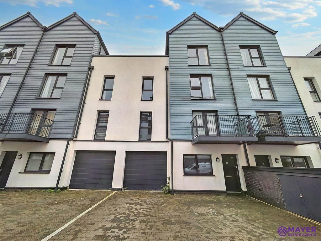 Plymouth PL1 3 bed terraced house - £330,000