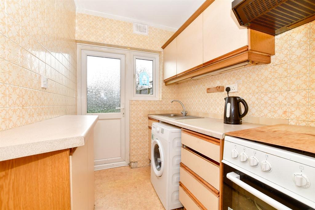 Chaucer Road, Sutton, Surrey 3 bed end of terrace house for sale - £425,000