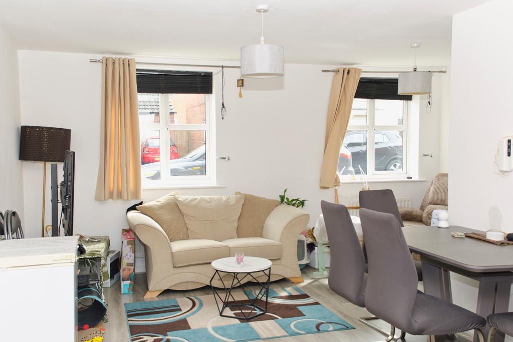 Kepwick road, Hamilton, Leicester, LE5 2 bed flat for sale - £122,500