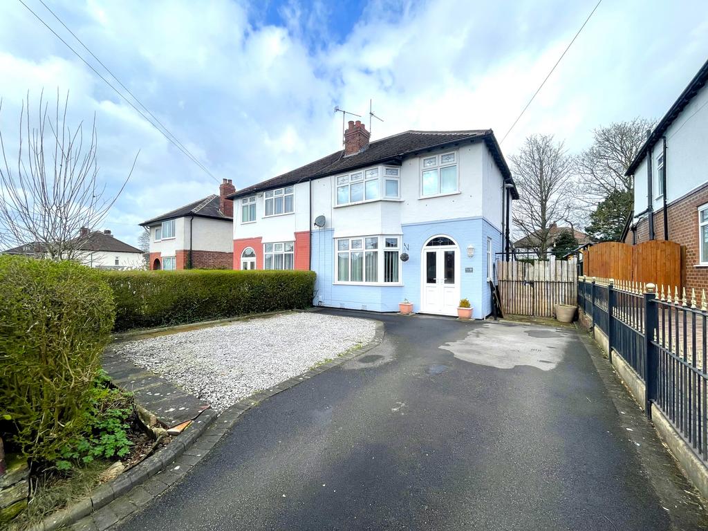 Brinnington Road, Brinnington 3 bed semi-detached house - £230,000