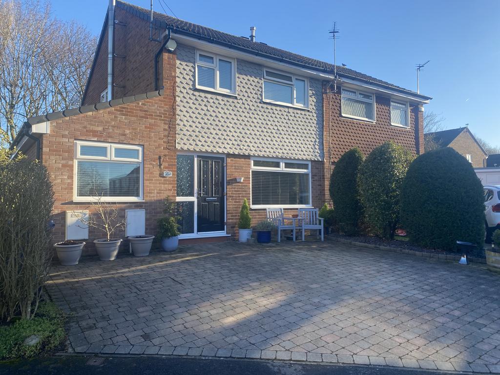 Hendham Close, Hazel Grove 3 bed semi-detached house - £350,000