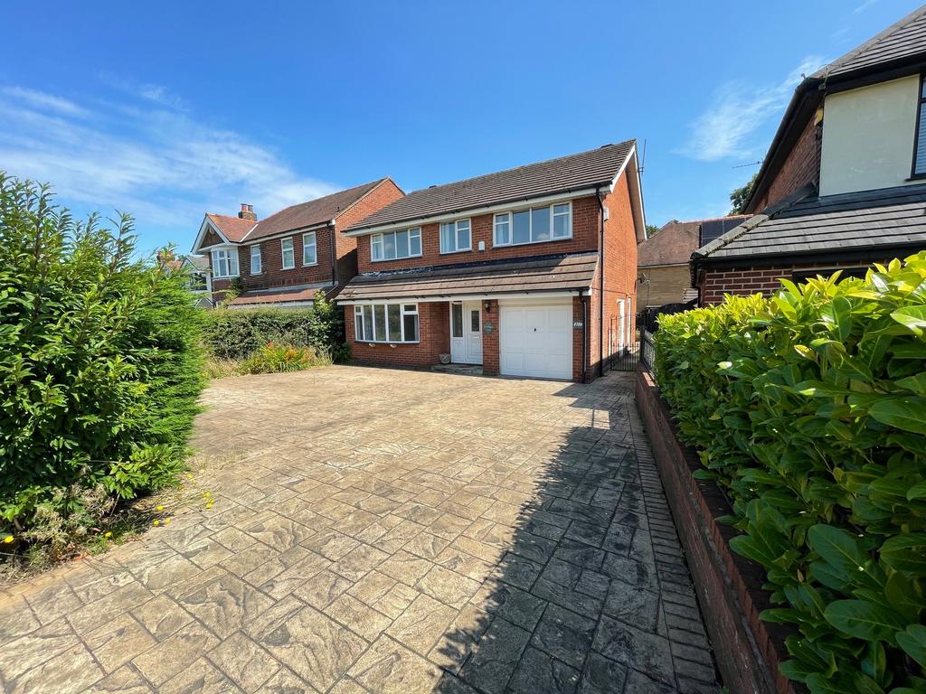 London Road, Appleton, Warrington 4 bed detached house - £450,000