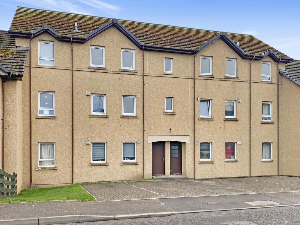 Elgin IV30 2 bed flat - £85,000