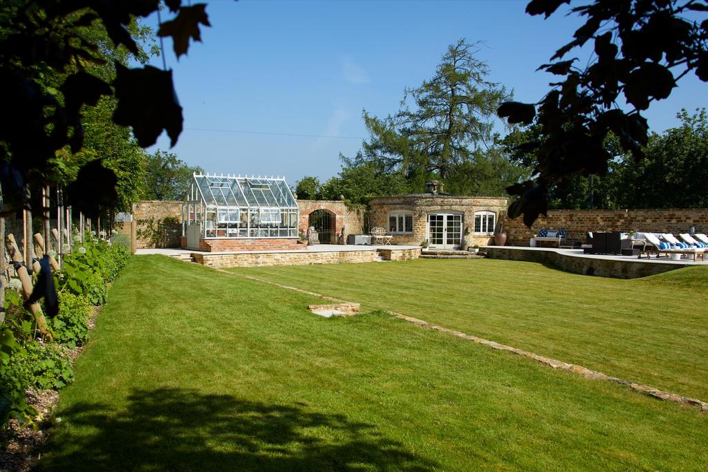 The Green, Kingham, Oxfordshire, OX7 6 bed detached house - £3,750,000