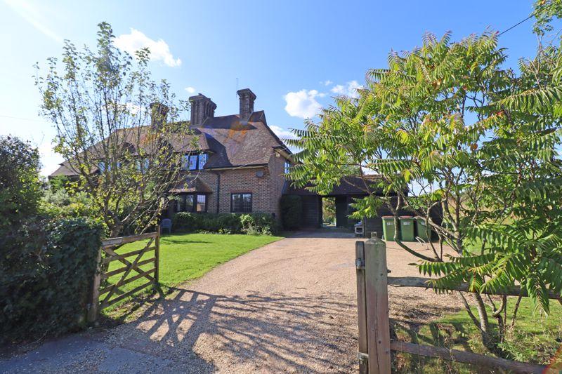 Stonehouse Lane, Cowfold 3 bed semi-detached house for sale - £750,000