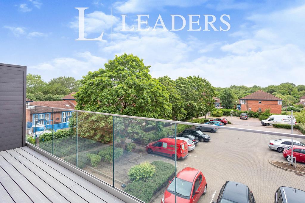 St Leger Court, Great Linford, MK14 5HA 1 bed apartment - £1,050 pcm (£ ...