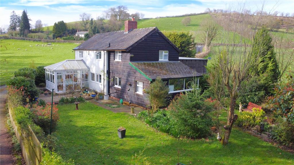 Llangyniew, Welshpool, Powys, SY21 3 bed detached house - £385,000