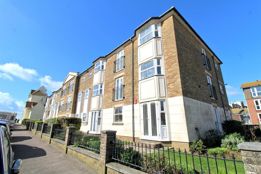 The Causeway, Seaford 2 bed apartment - £240,000