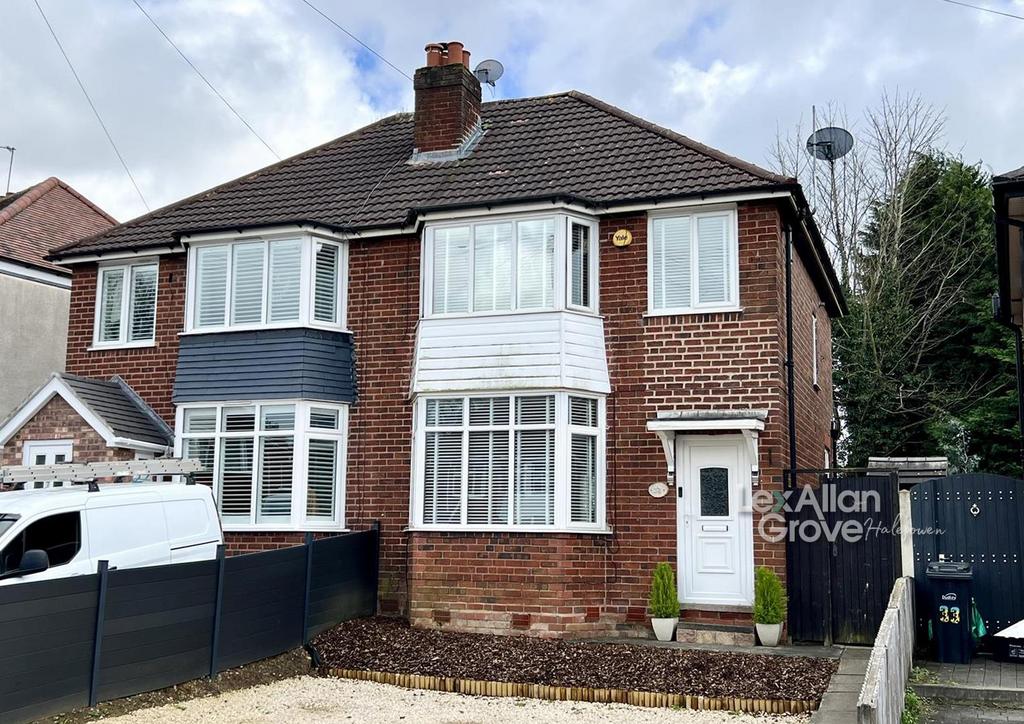 Westbourne Road Halesowen 3 Bed Semi Detached House £260 000