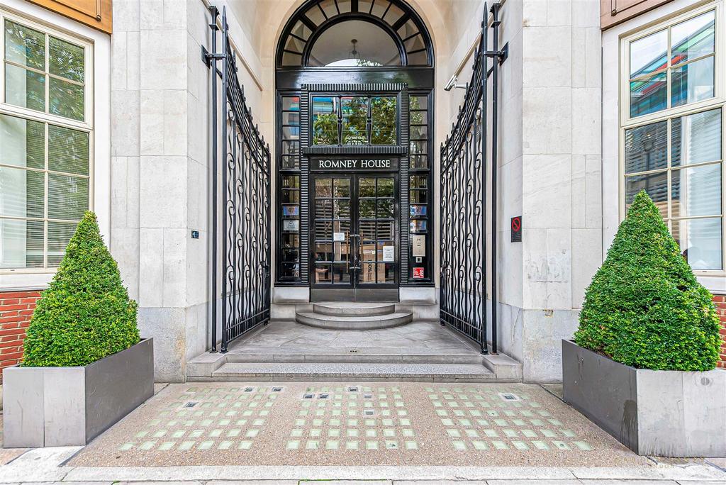 Romney House, 47 Marsham Street... 3 bed flat for sale - £1,275,000