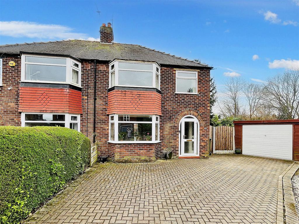 Ashlands Road, Timperley, Altrincham 3 bed semi-detached house - £435,000