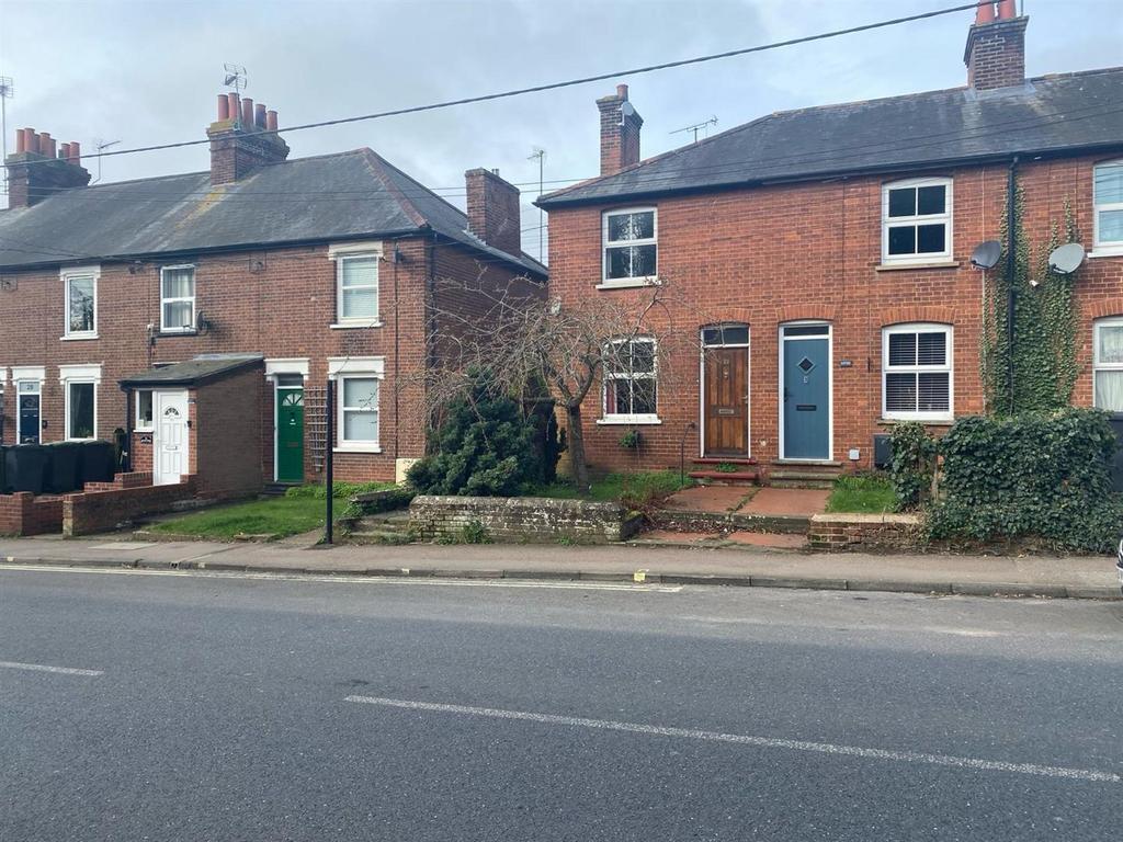 Ipswich Road, Stowmarket IP14 3 bed end of terrace house - £190,000