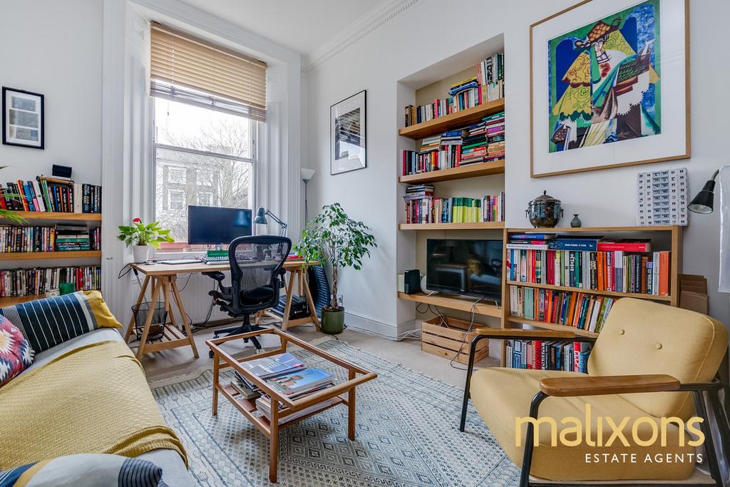 London SW8 1 bed flat - £375,000