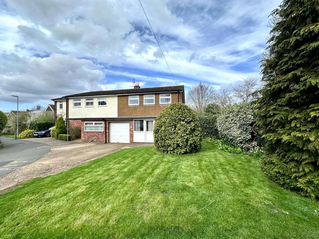 St. Catherines, Ely, 3 bed semi-detached house - £325,000