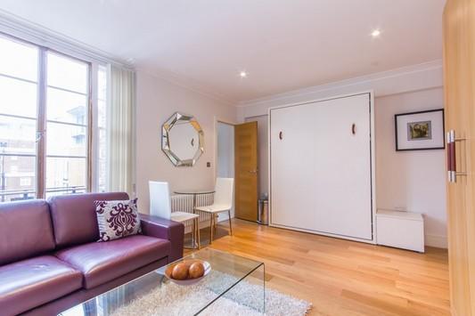 Forset Court, Edgware Road... Studio - £1,712 pcm (£395 pw)