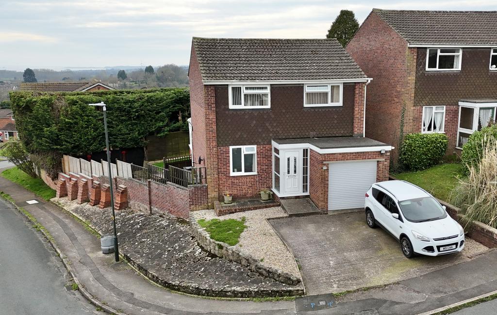 Primrose Way, Lydney... 3 bed detached house - £290,000