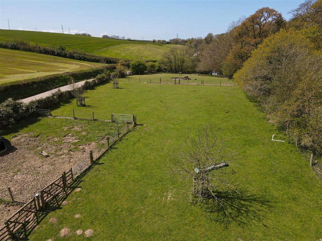 Alverdiscott, Webbery, Bideford 2 bed cottage for sale - £619,950