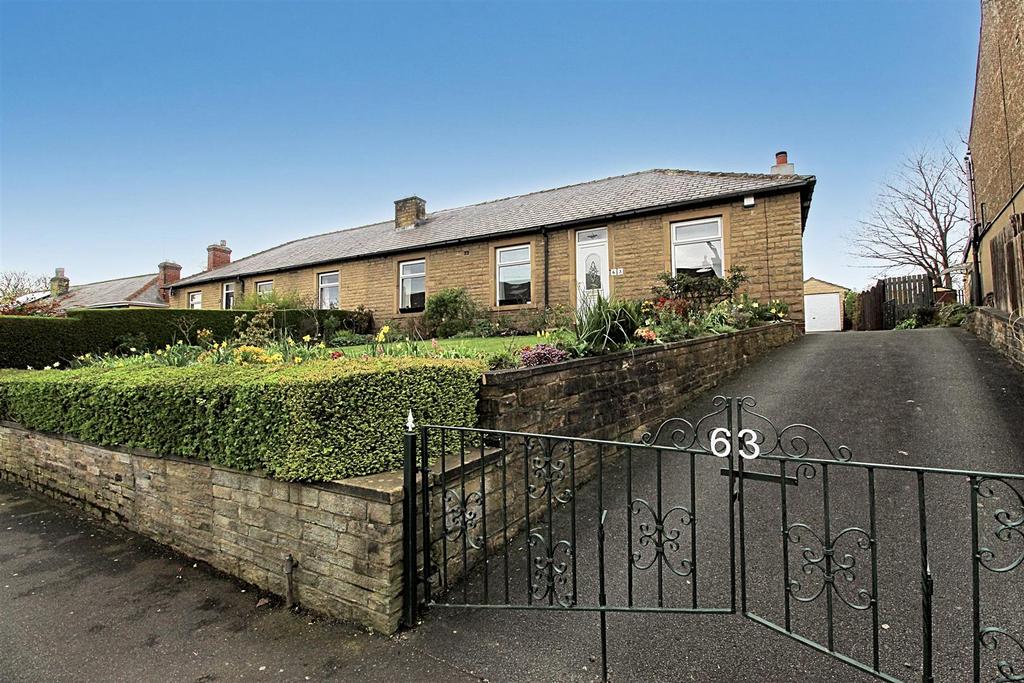 Rawthorpe Lane, Dalton, Huddersfield... 3 bed semi-detached bungalow ...