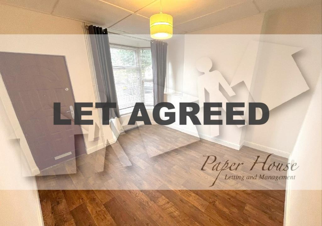 Moor Street, Mansfield NG18 3 bed semi-detached house - £750 pcm (£173 pw)