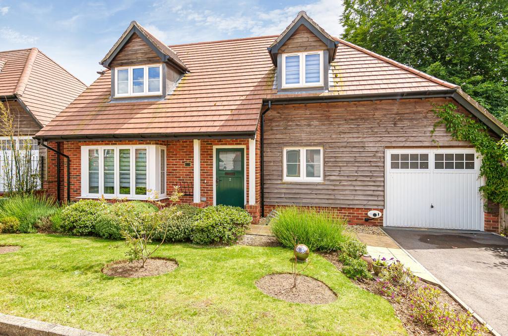 Mulberry Gardens, Medstead, Alton... 3 bed detached house - £550,000