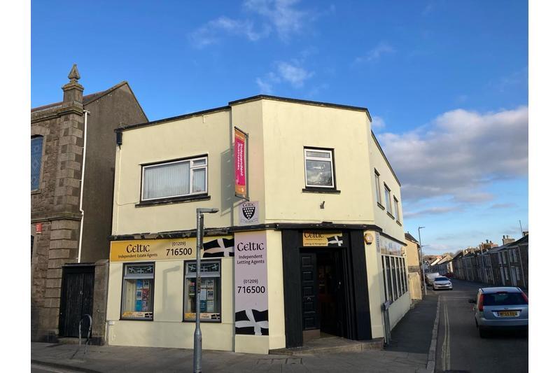 Cross Street, Camborne, Cornwall Property to rent - £400 pcm (£92 pw)