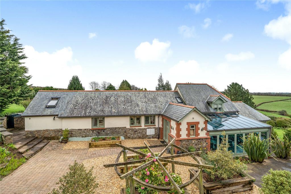 St. Giles, Torrington, Devon, EX38 3 bed detached house - £895,000