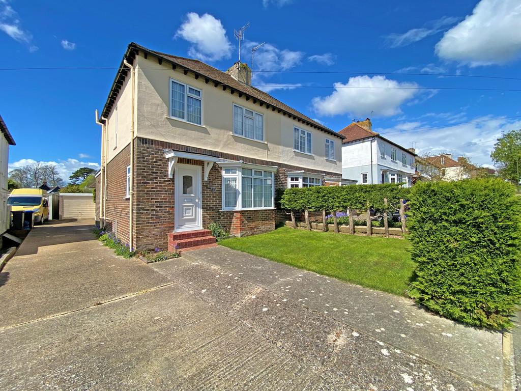 Greenways Crescent, Shoreham-by-Sea BN43 3 bed semi-detached house - £ ...
