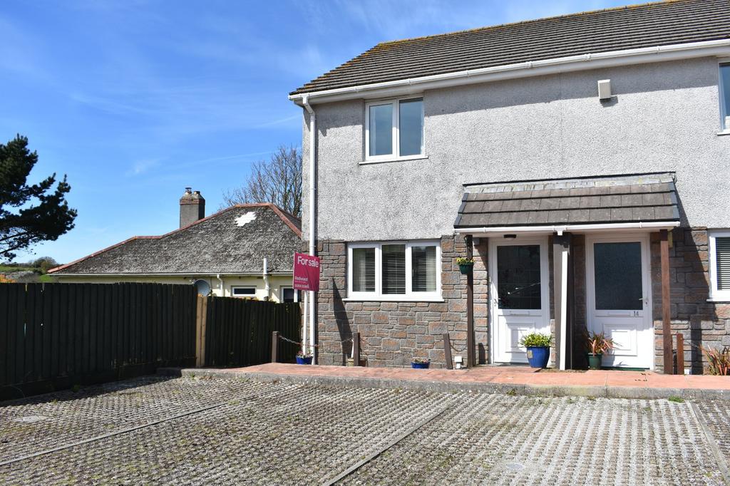 Church Walk, Redruth, Cornwall, TR15 2 bed semi-detached house - £230,000