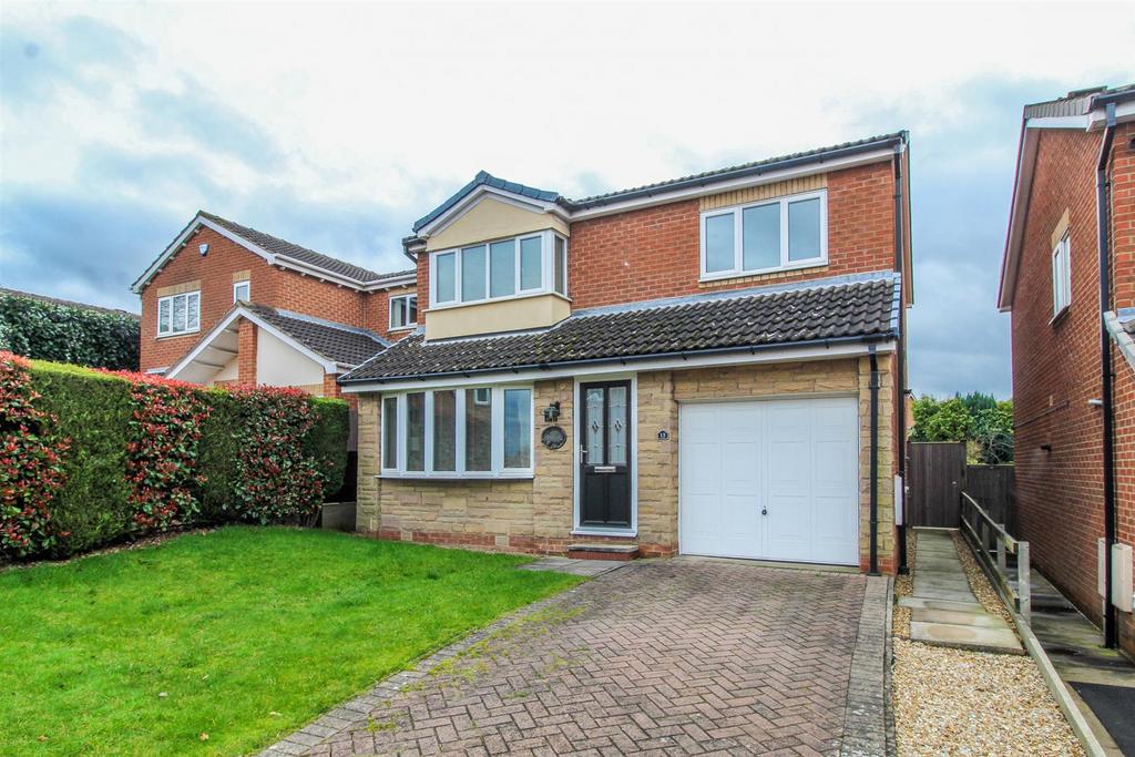 Squirrels Drey, Wakefield WF4 4 bed detached house - £340,000