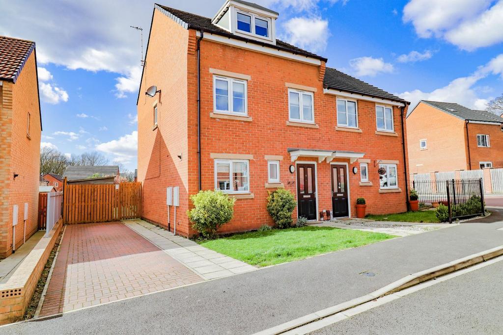 Beck View Way, Norton Park... 3 bed semi-detached house - £150,000