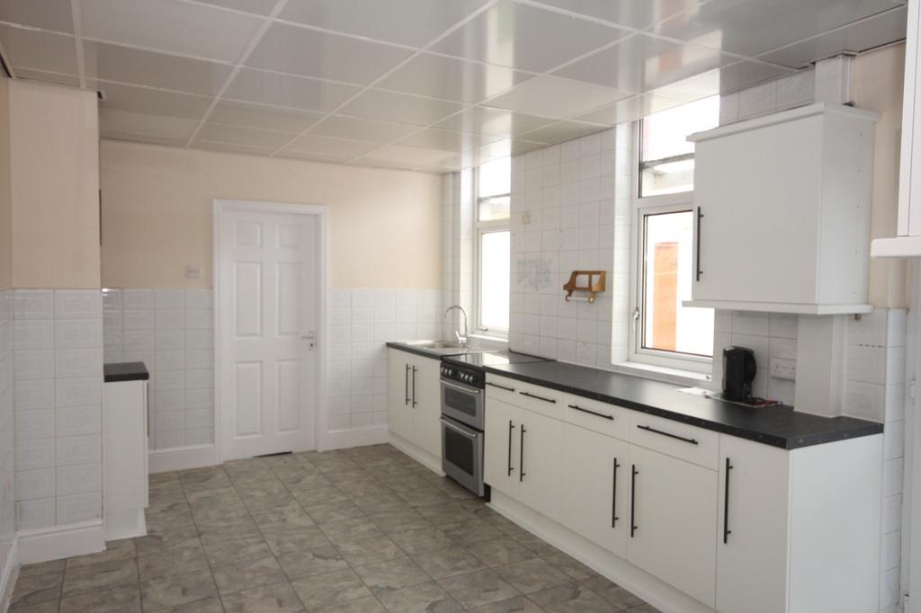 Queens Road, Preston, PR2 3 bed terraced house - £950 pcm (£219 pw)