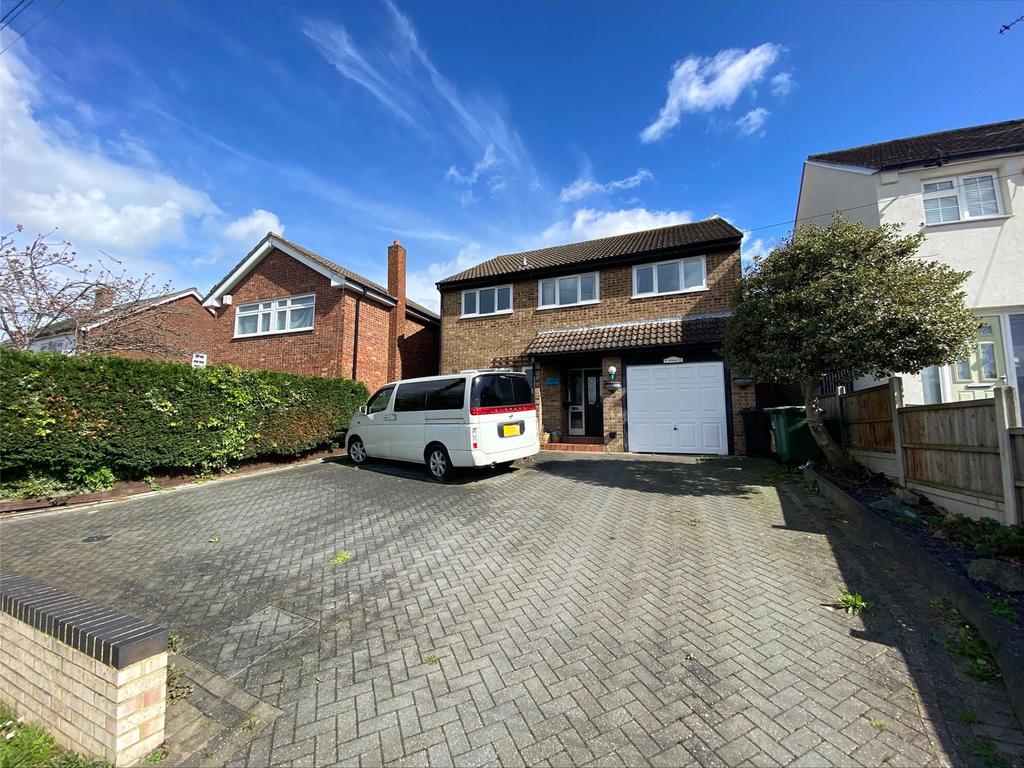 High Road, Laindon, Basildon, Essex... 4 bed detached house - £475,000