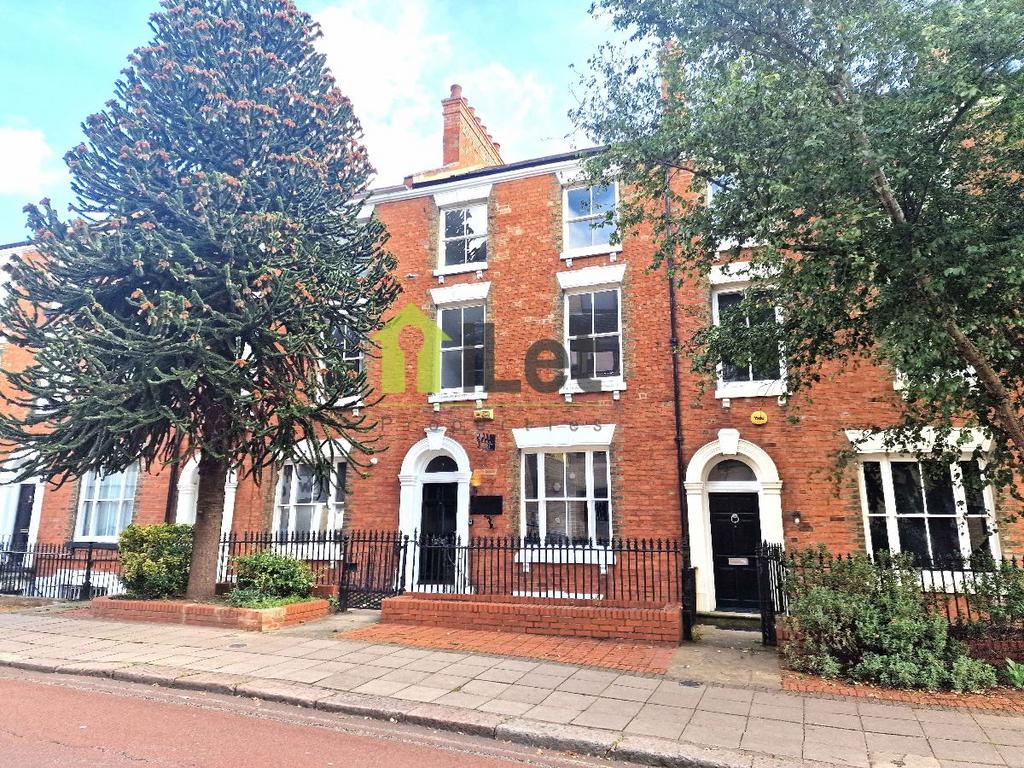 Northampton NN1 4 bed terraced house - £1,850 pcm (£427 pw)