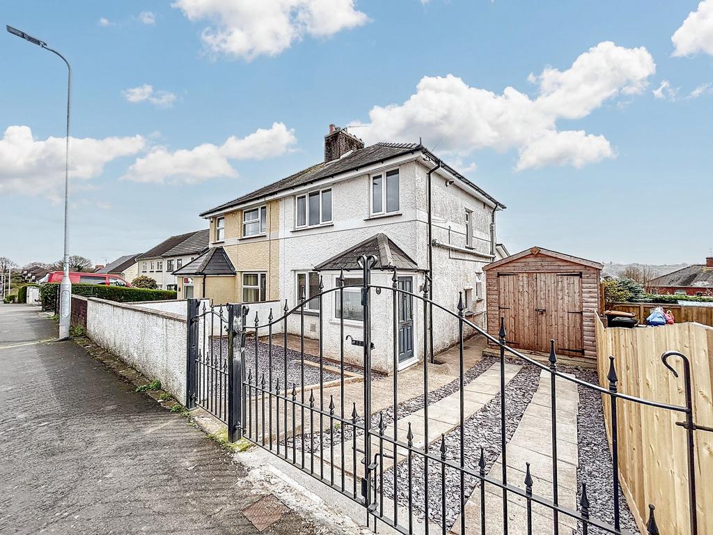 Roman Way, Caerleon, NP18 3 bed semi-detached house - £290,000