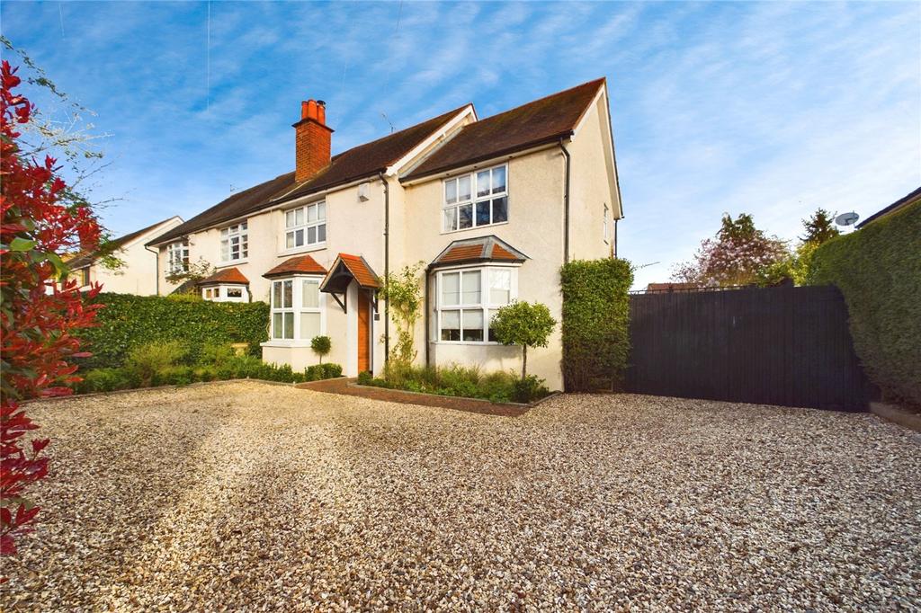 Long Lane, Tilehurst, Reading... 3 bed semi-detached house - £600,000