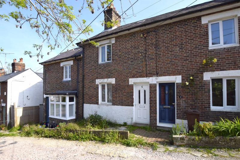 North Row, Uckfield 2 bed terraced house - £290,000