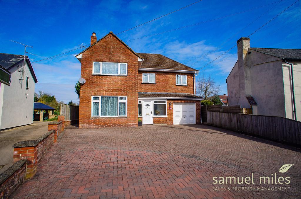 Pavenhill, Wiltshire SN5 4 bed detached house for sale - £489,950