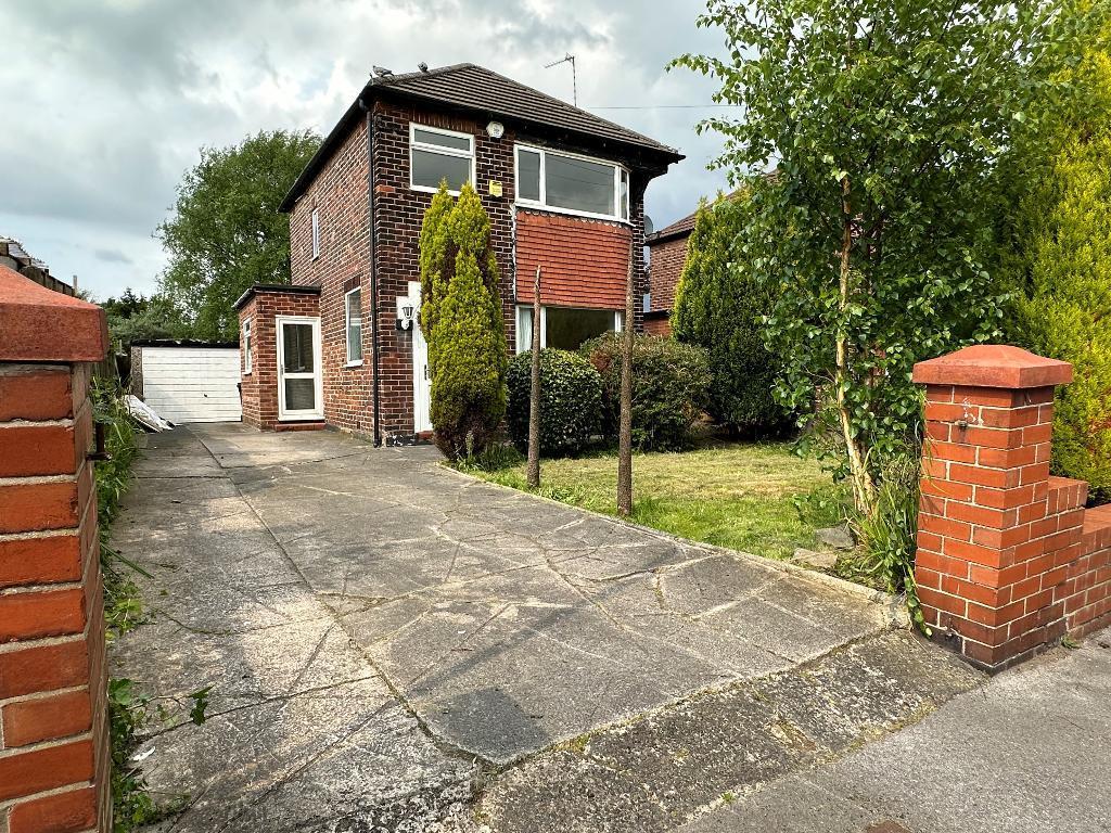 Offerton, Stockport SK2 3 bed detached house - £300,000