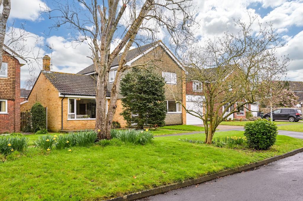 Chequers Park, Wye, Ashford, Kent, TN25 4 bed detached house for sale ...