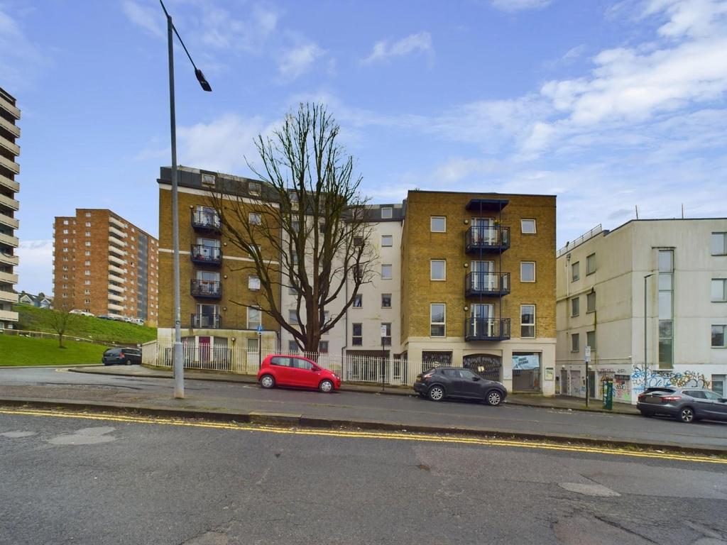 Ivory Place, Brighton 2 bed flat - £265,000